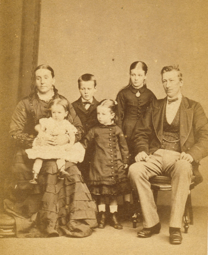 A New Cumnock Family Album | NEW CUMNOCK HERITAGE